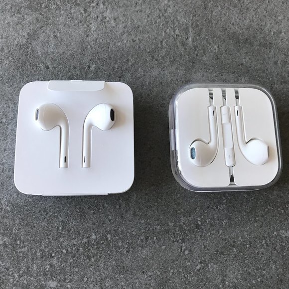 Apple NWOT | Cell Phones & Accessories | Apple Earpods 2 Sets Wired ...